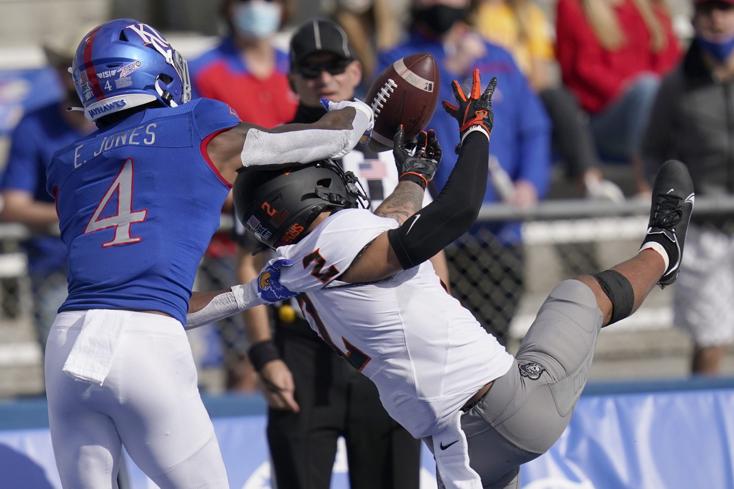 Elijah Jones, starting CB for KU in 2020, enters portal as grad ...